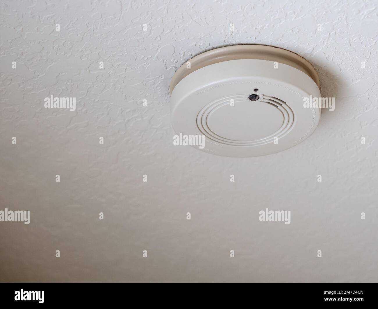 Residential home ceiling smoke detector fire alarm Stock Photo - Alamy Residential home ceiling smoke detector fire alarm Stock Photo - Alamy