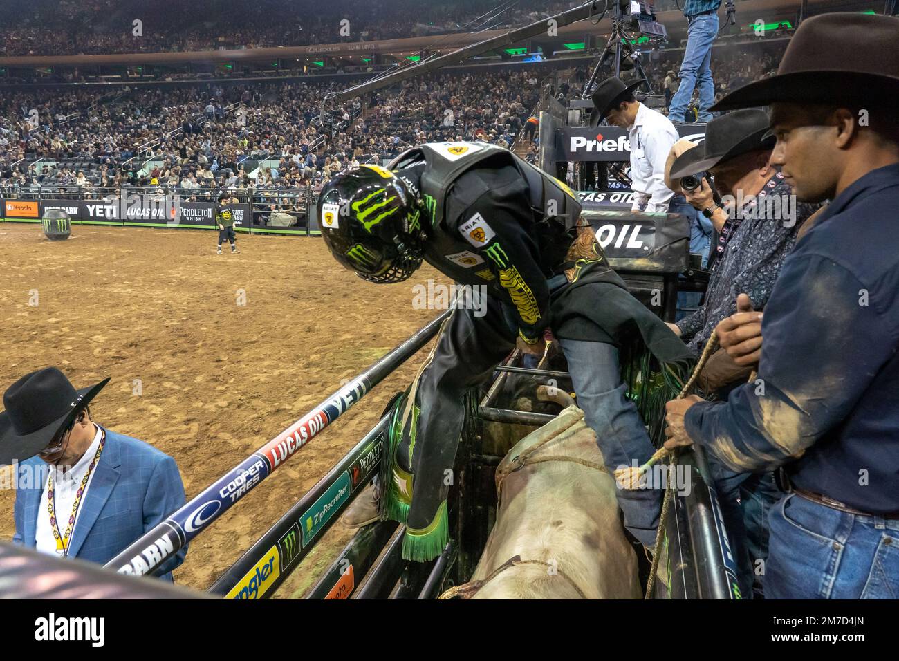 Kaique Pacheco gets ready to ride Smooth Kat during the second round of ...