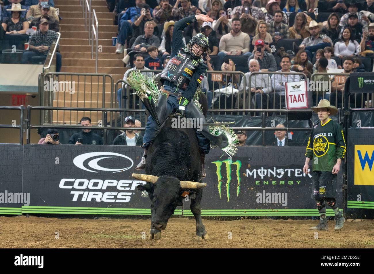 New York, United States. 07th Jan, 2023. Derek Kolbaba rides Navajo Joe ...