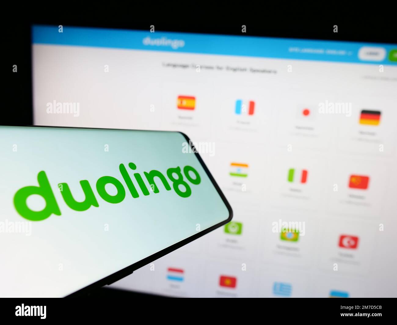 Duolingo logo hi-res stock photography and images - Alamy