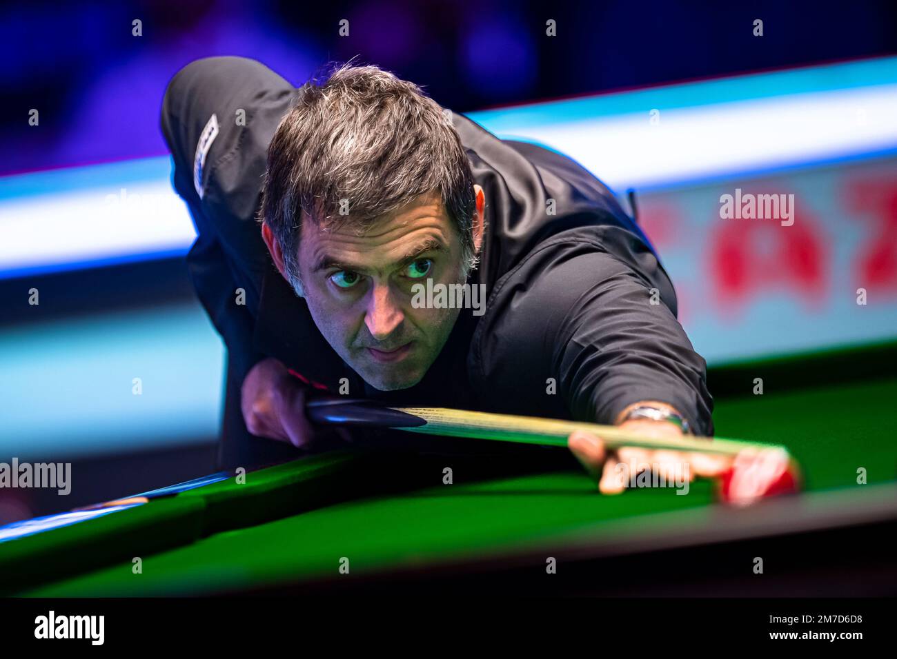 LONDON, UNITED KINGDOM. 09th Jan, 2023. Ronnie O’Sullivan v Luca Brecel ...