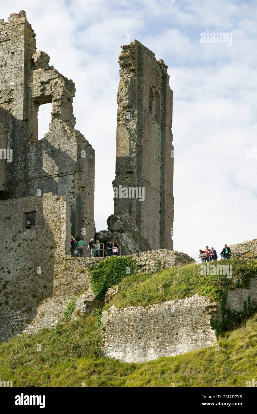 Crumbling tower building uk hi-res stock photography and images - Alamy