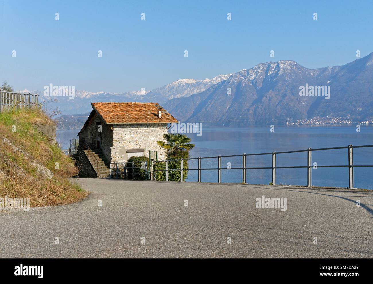 roadside house overlooking Lake Como, Italy Stock Photo - Alamy