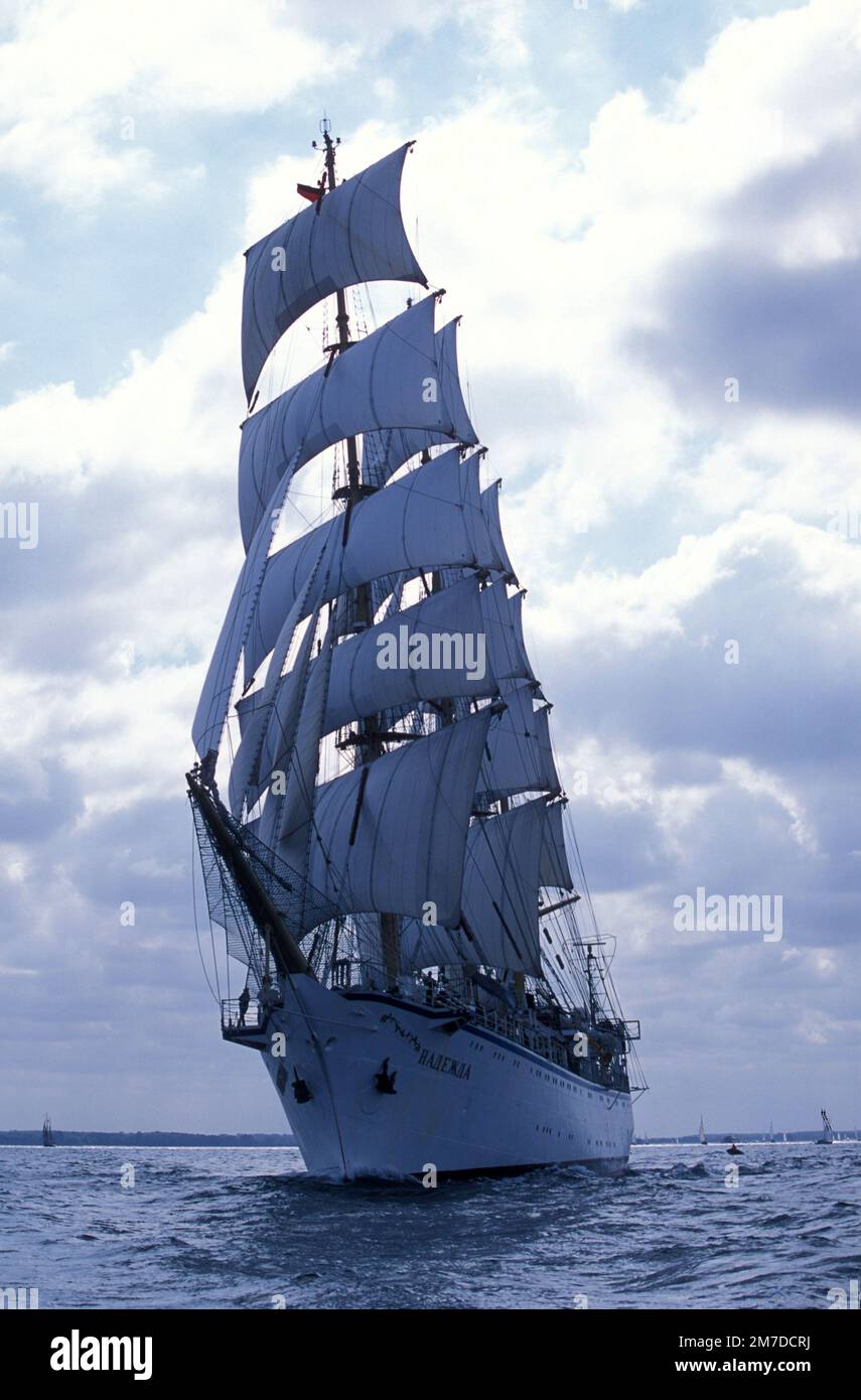 Russian tall ship Nadezhda, Lubeck, 2003 Stock Photo - Alamy