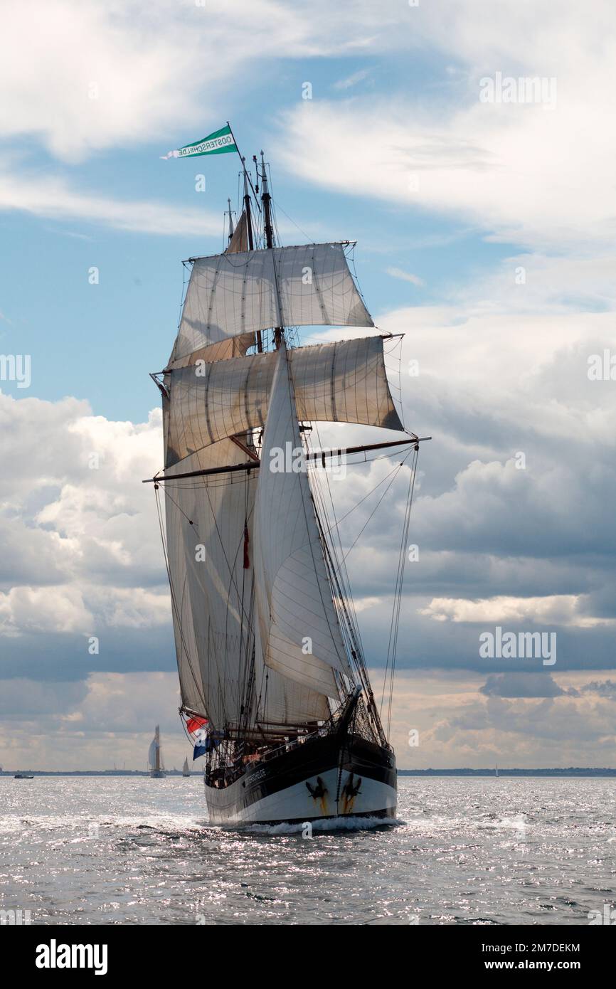 Dutch topsail schooner Oosterschelde, Hartlepool race start, 2010 Stock ...