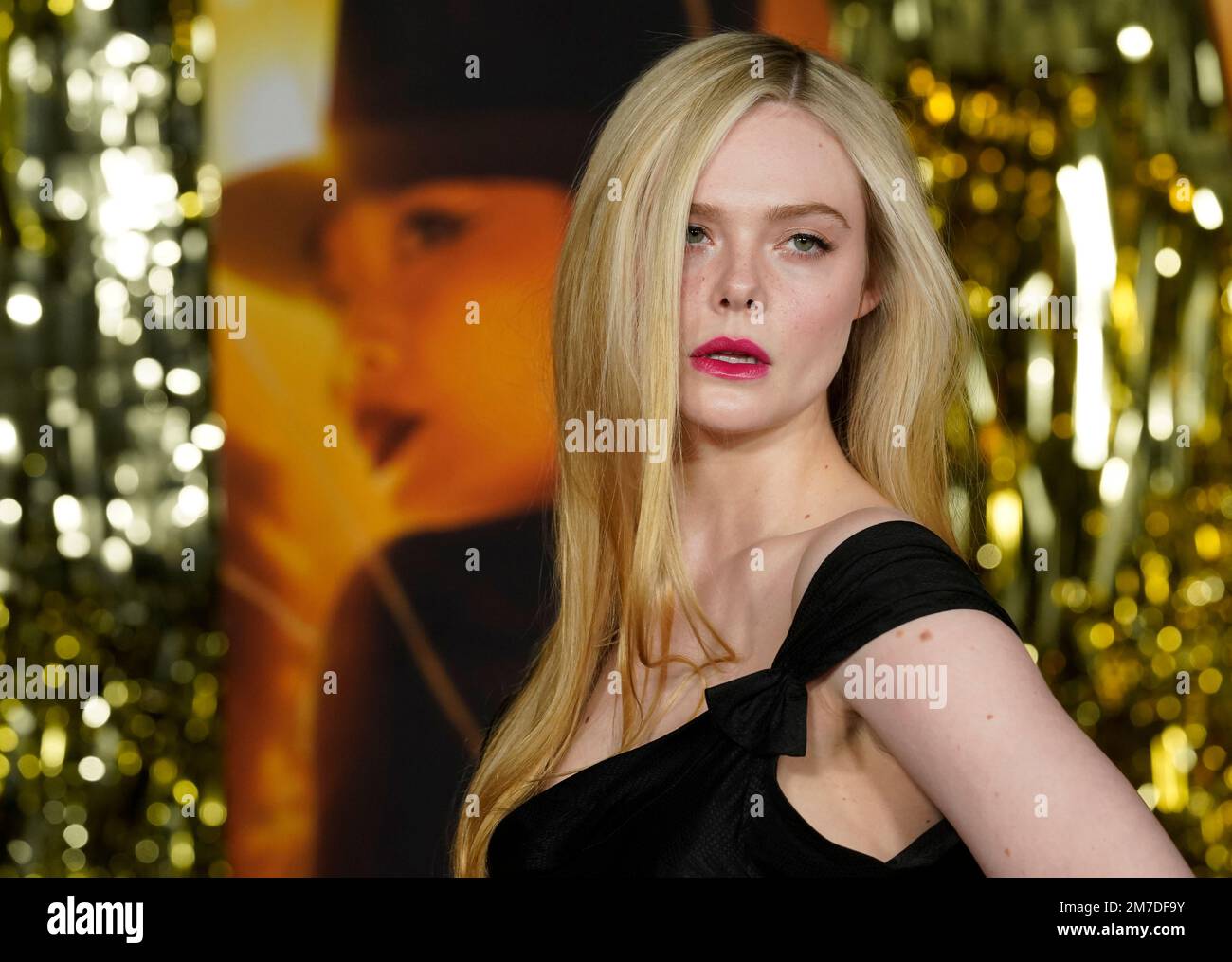 Elle Fanning poses at the premiere of the film "Babylon," Thursday, Dec ...