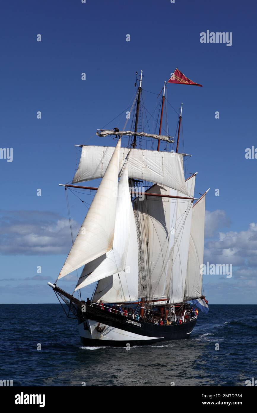 Dutch topsail schooner Oosterschelde, Melbourne, 2013 Stock Photo - Alamy