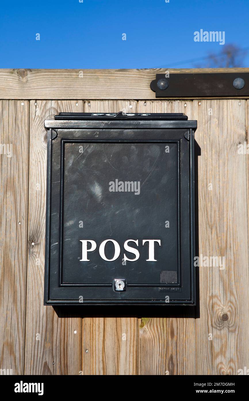 Cotswolds fence hi-res stock photography and images - Alamy