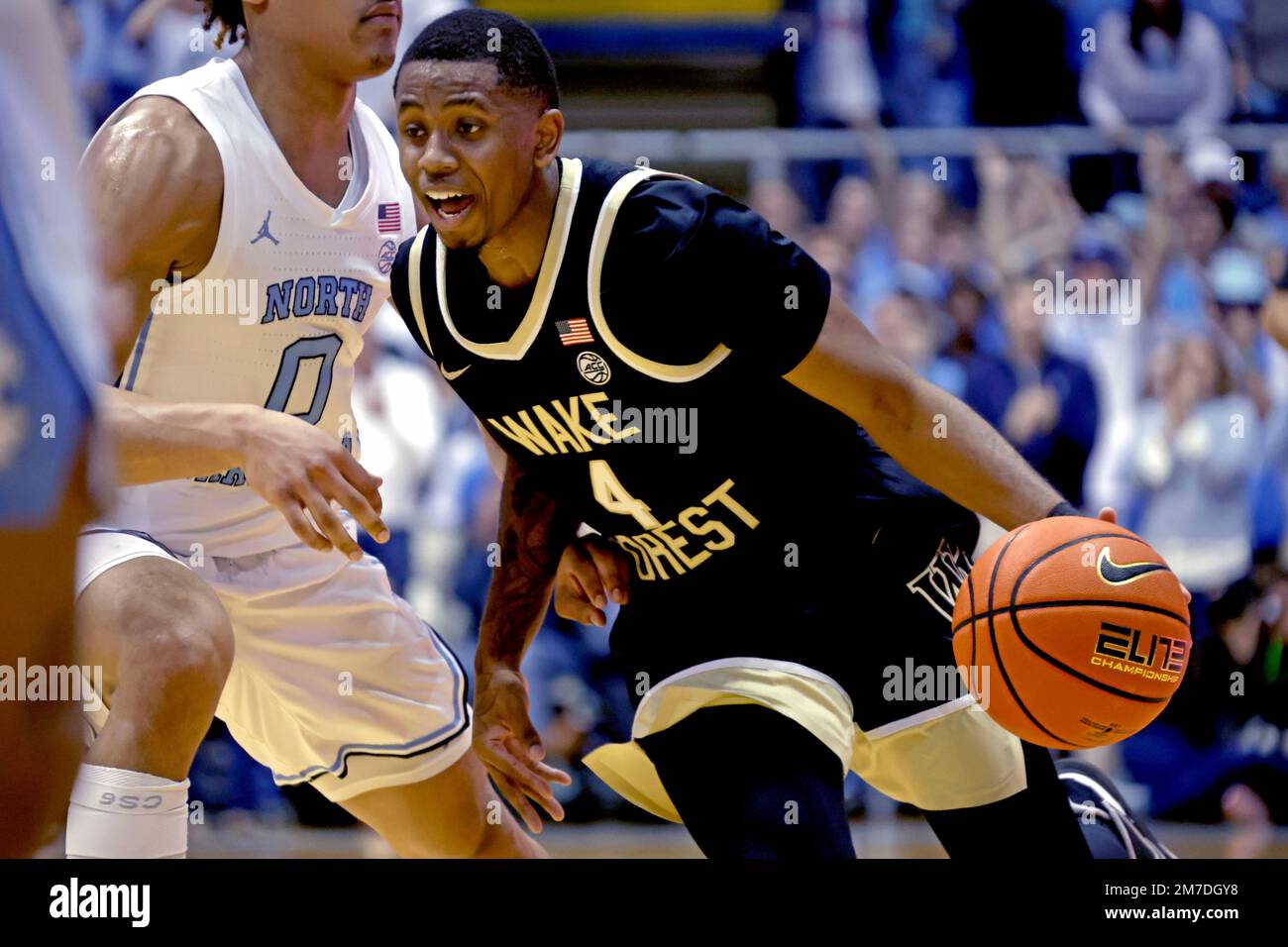 Wake Forest guard Daivien Williamson (4) drrives against North Carolina ...