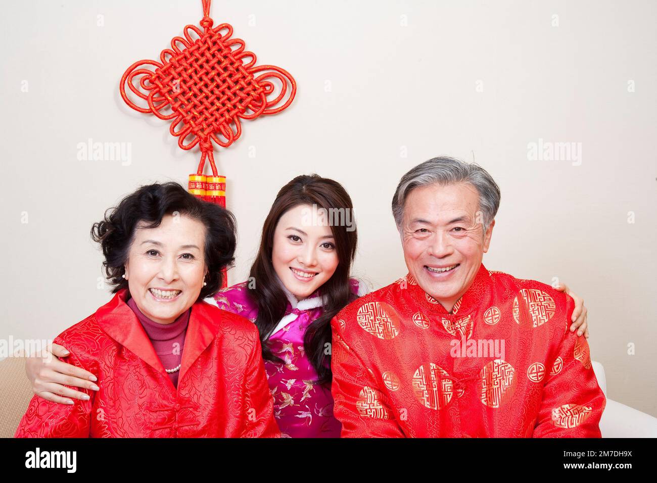 Family life with traditional Chinese style Stock Photo - Alamy
