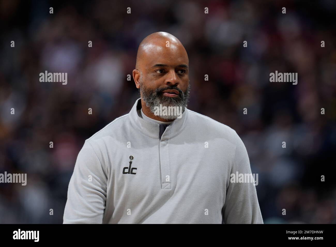 Washington Wizards head coach Wes Unseld Jr. () in the first half of an ...