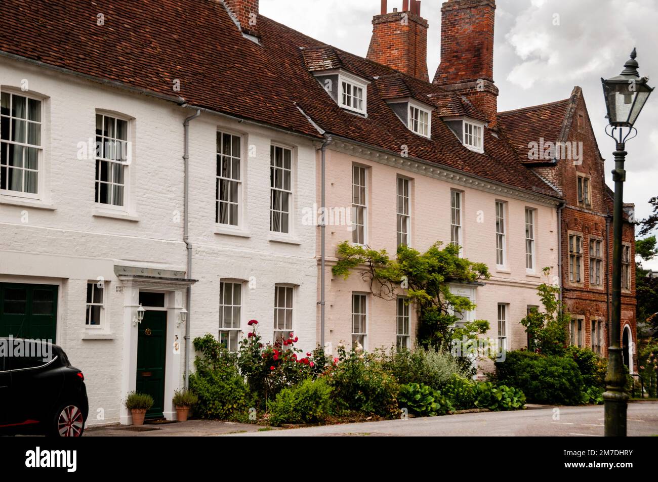 Moulded and bracketed eaves hi-res stock photography and images - Alamy