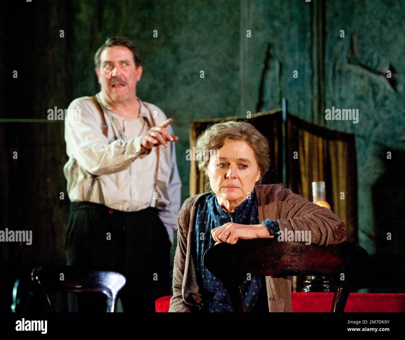 Ciaran Hinds (Captain Jack Boyle), Sinead Cusack (Juno Boyle) in JUNO ...