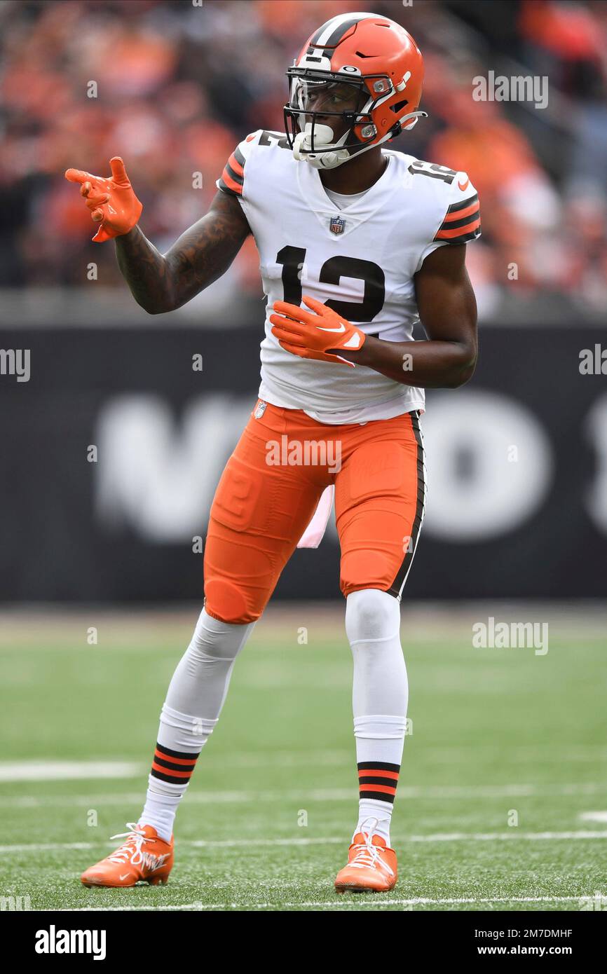 Cleveland Browns wide receiver Michael Woods II (12) during an NFL ...