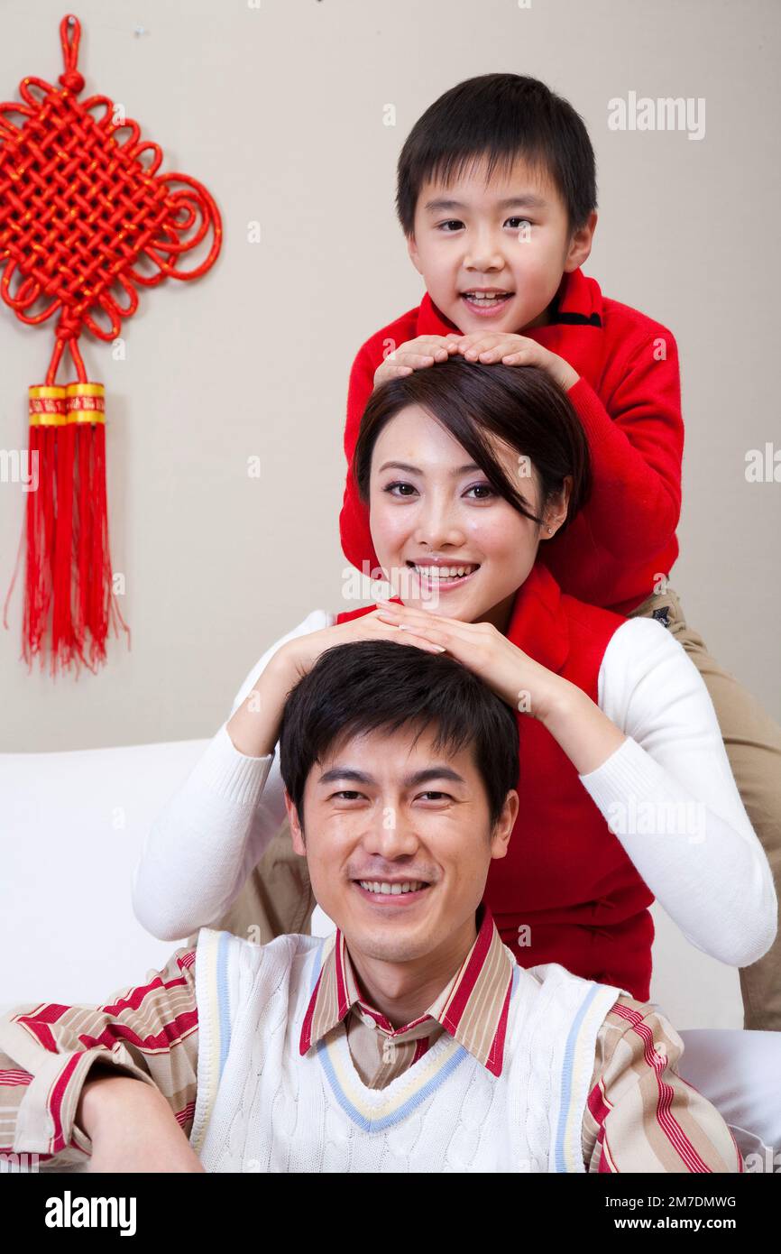 Family life with traditional Chinese style Stock Photo - Alamy