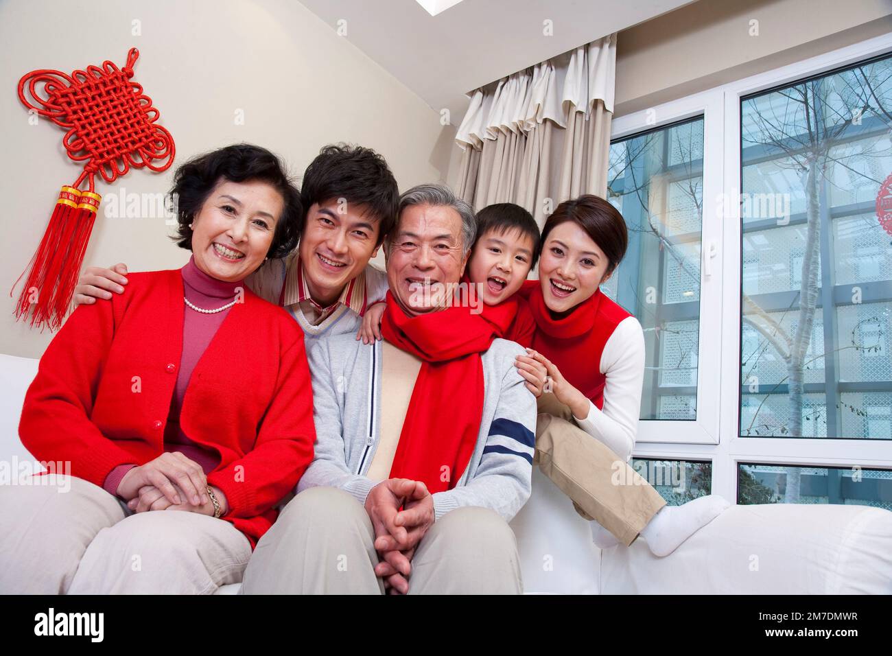 Family life with traditional Chinese style Stock Photo - Alamy