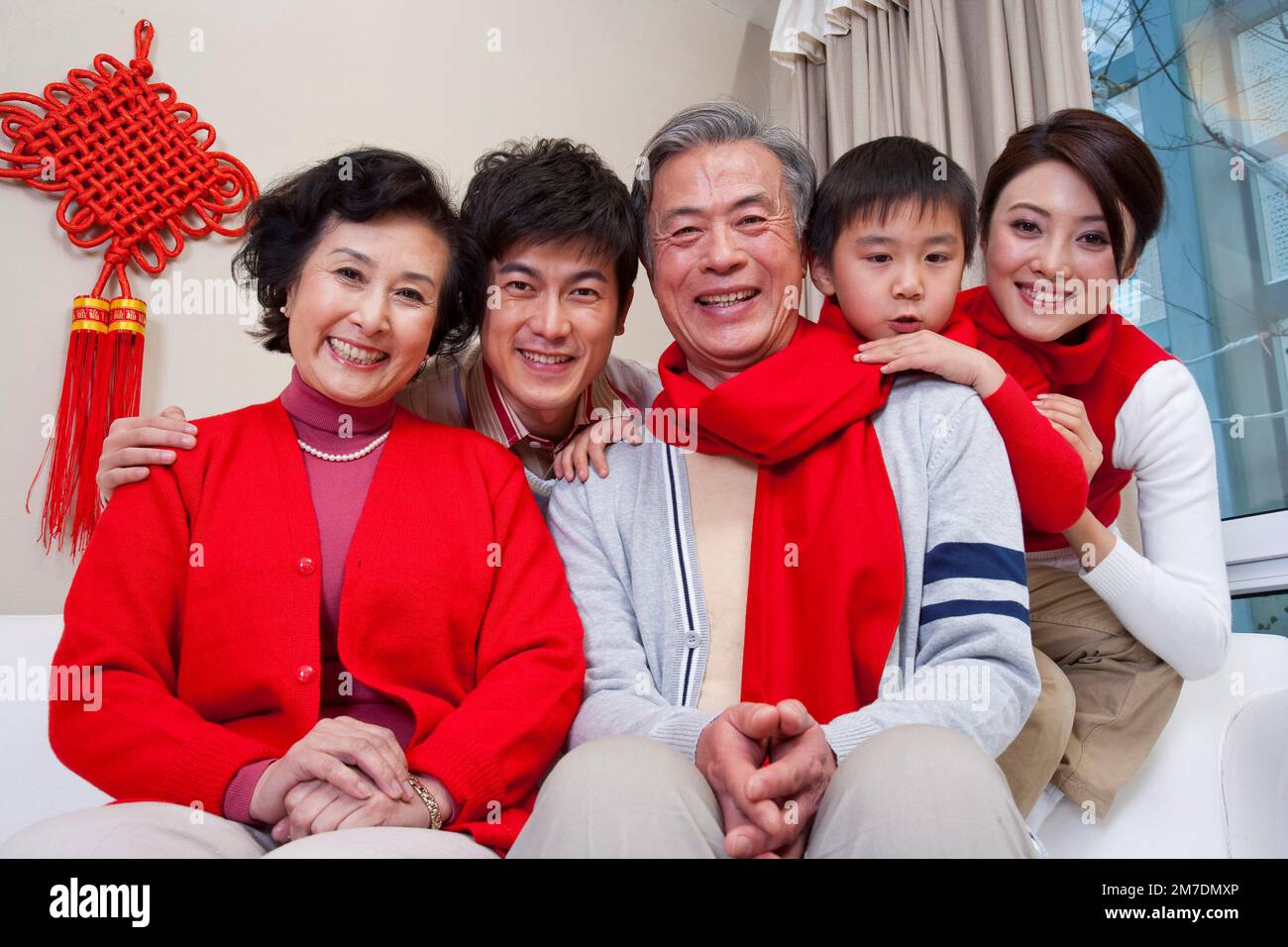 Family life with traditional Chinese style Stock Photo - Alamy