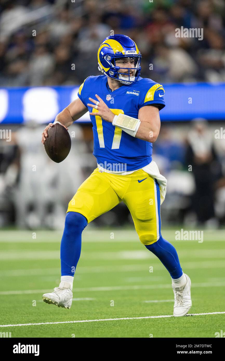 Los Angeles Rams quarterback Baker Mayfield (17) runs with the ball ...