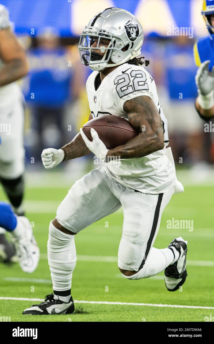 Las Vegas Raiders running back Ameer Abdullah (22) runs with the ball ...