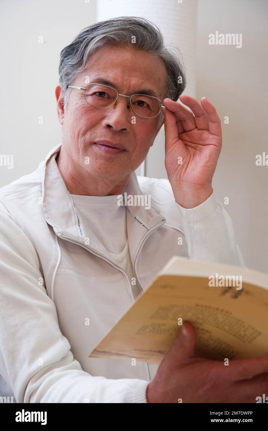 Old man in his 60s Stock Photo - Alamy