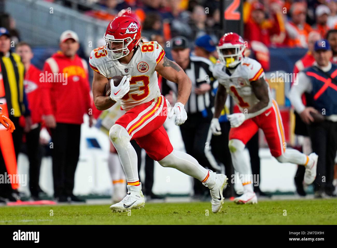 Kansas City Chiefs tight end Noah Gray (83) runs against the Denver ...