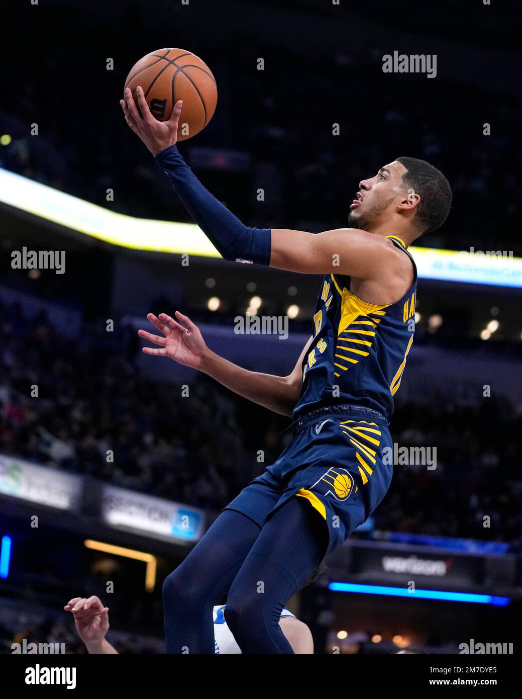 Indiana Pacers guard Tyrese Haliburton (0) shoots against the Golden ...