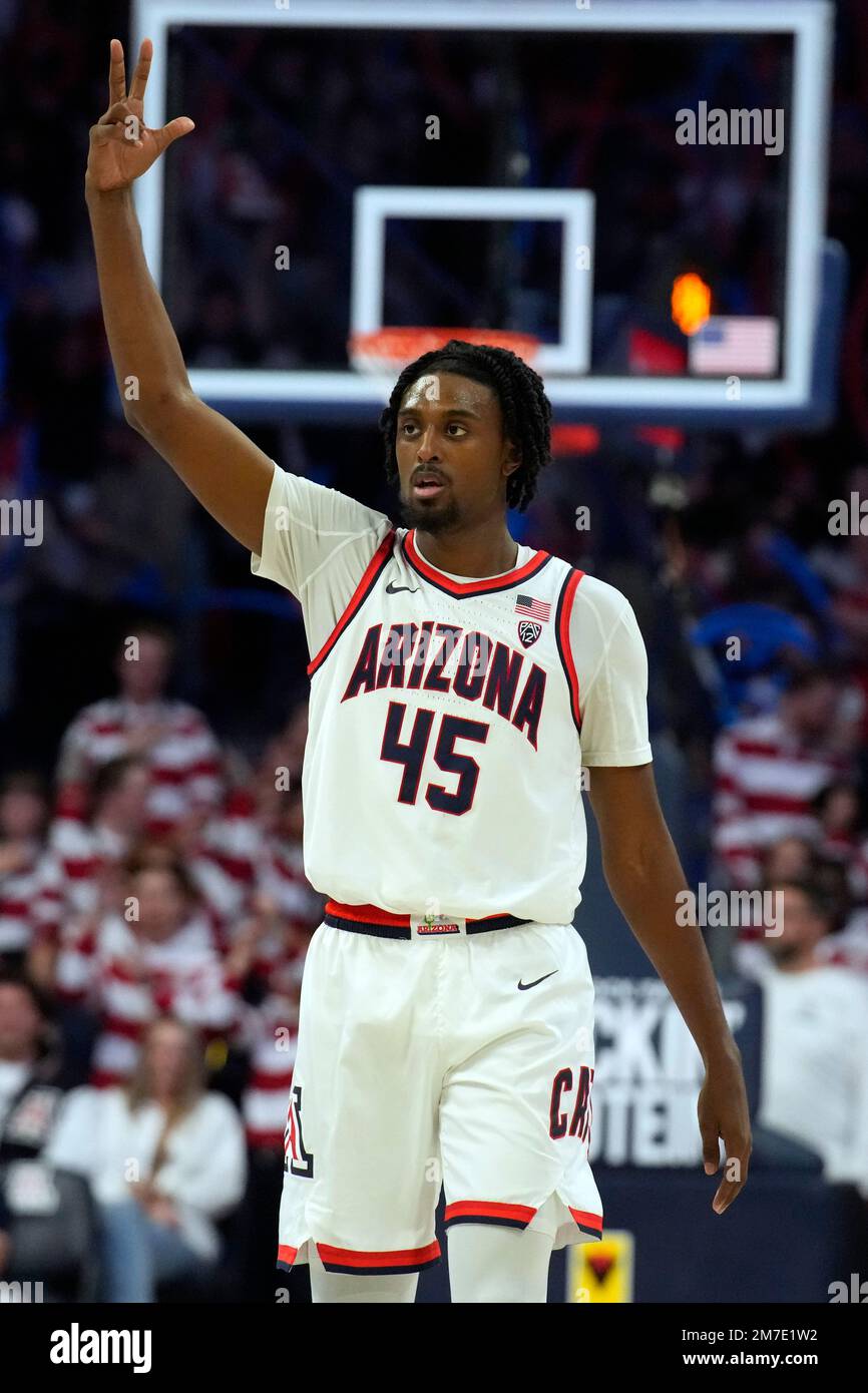 Arizona guard Cedric Henderson Jr. (45) during the first half of an ...