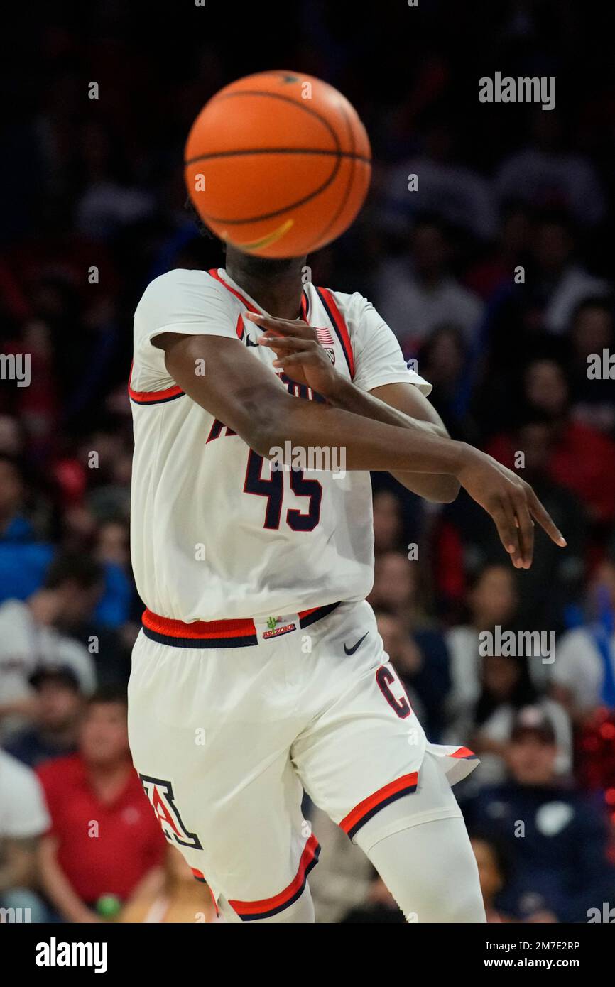 Arizona guard Cedric Henderson Jr. (45) during the first half of an ...