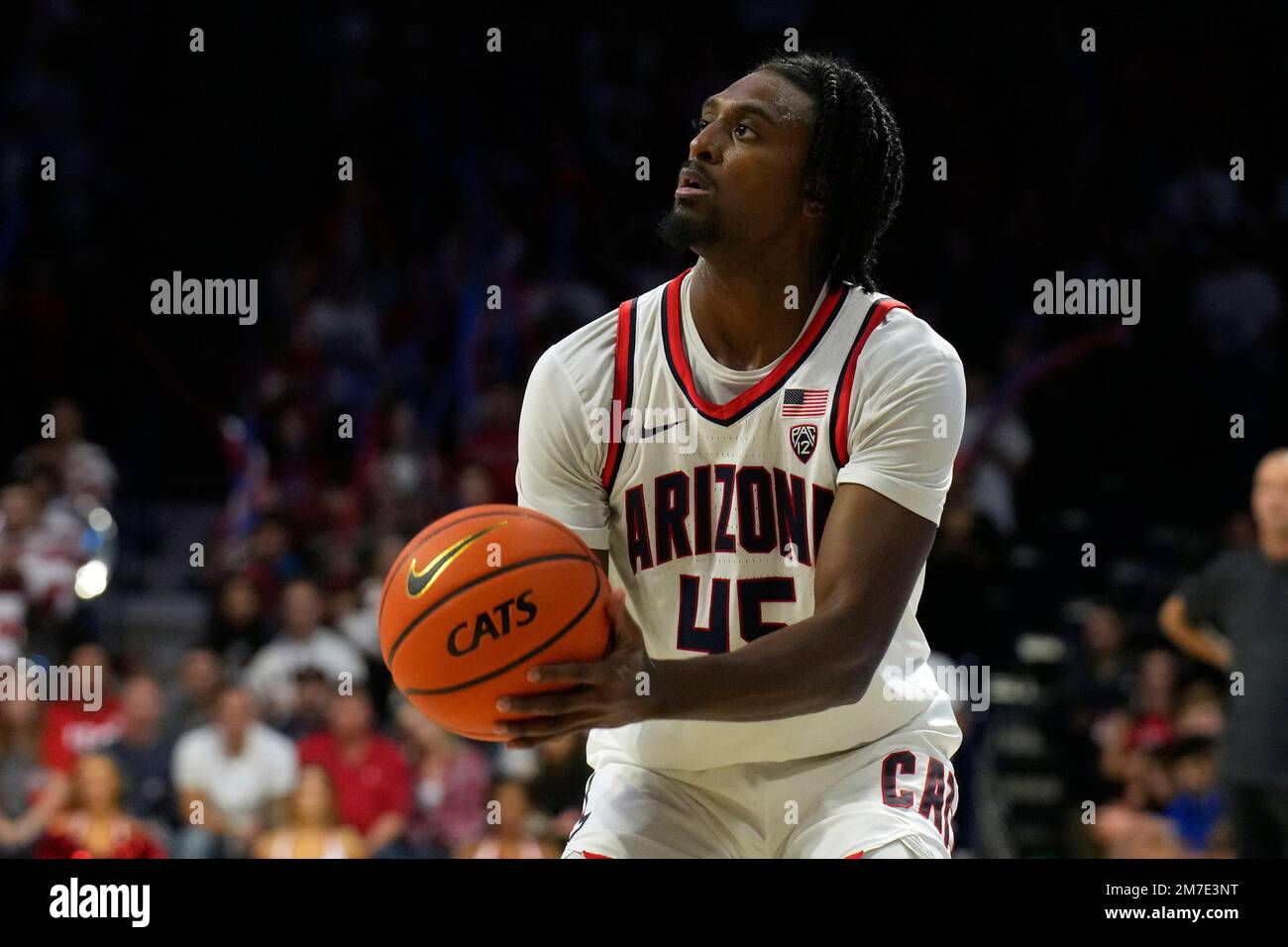 Arizona guard Cedric Henderson Jr. (45) during the first half of an ...