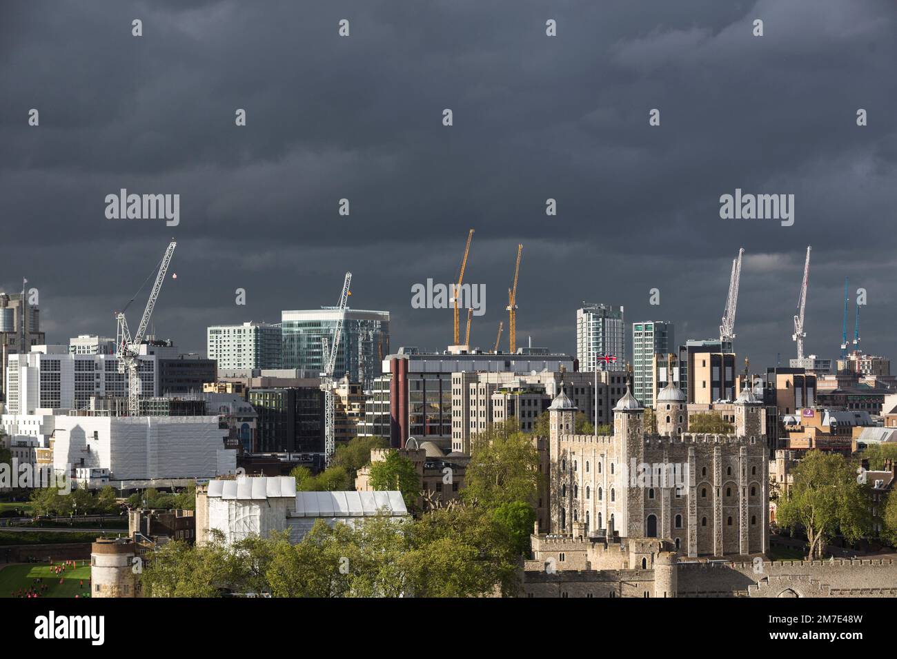 View of the of London skyline with the Tower of London and dramatic ...