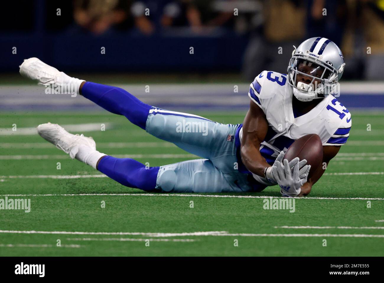 Dallas Cowboys wide receiver Michael Gallup (13) attempts to make a ...