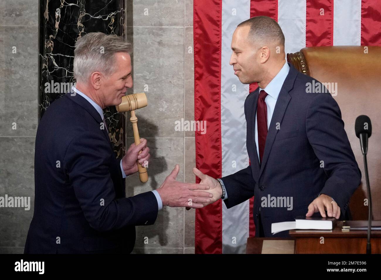 Incoming House Speaker Kevin McCarthy of Calif., receives the gavel ...