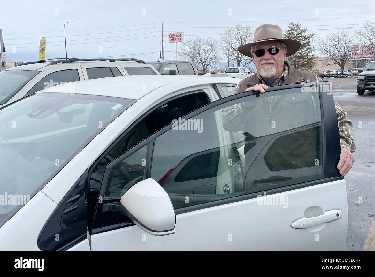 Hold For Relese Ovrnight Friday, Jan. 6 With Jesse Bedayn Story Slugged ...