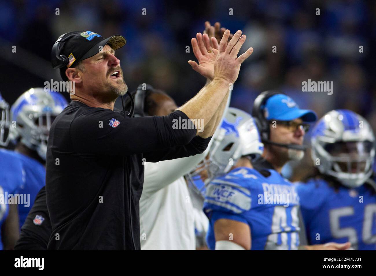 Detroit Lions head coach Dan Campbell on the sideline against the ...