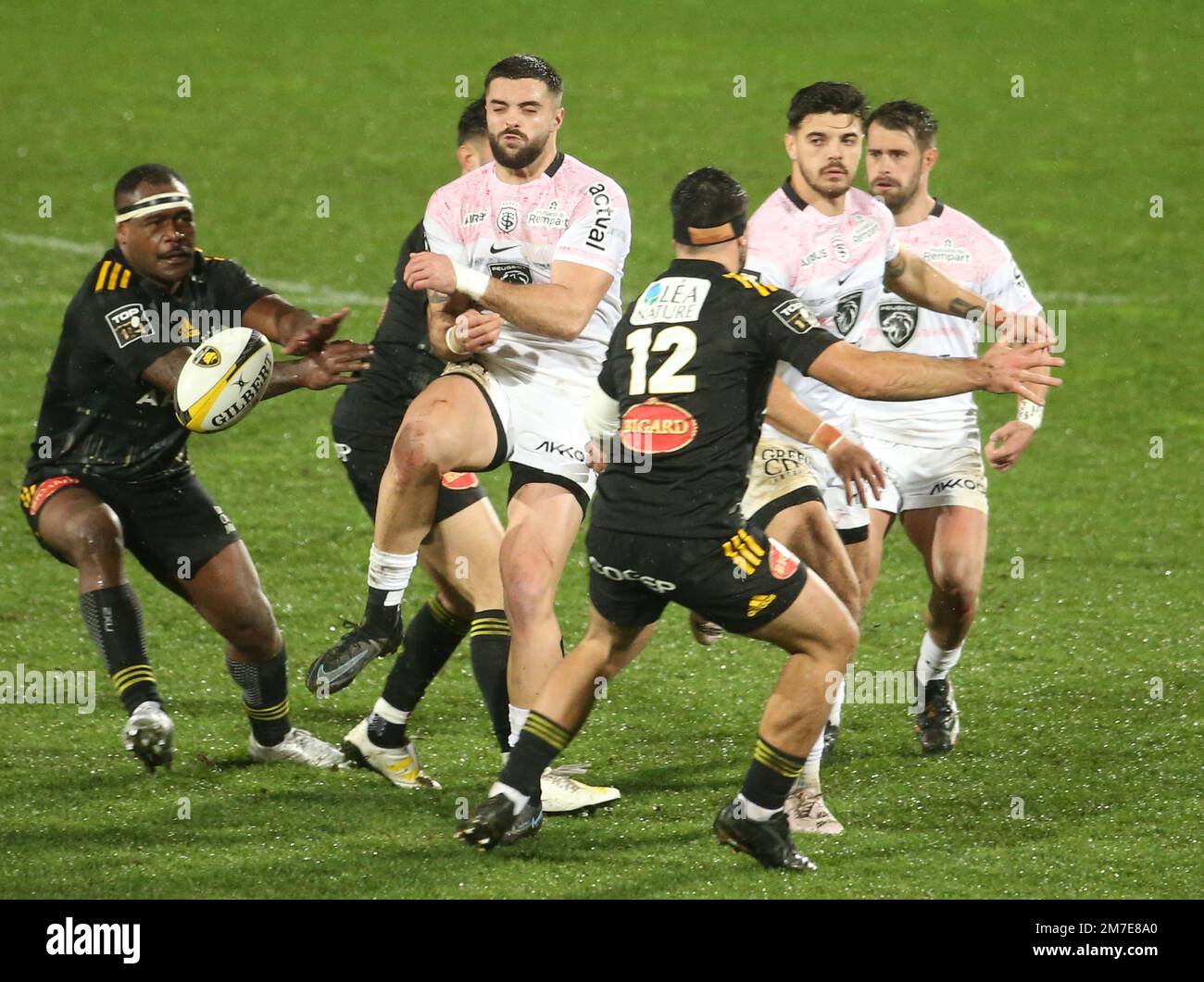 Stade rochelais stade toulousain hi-res stock photography and images ...