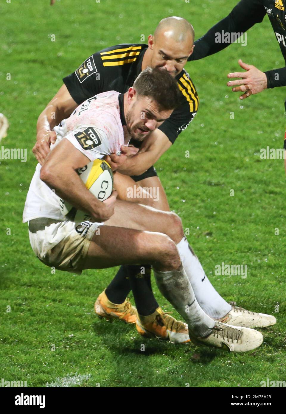 Melvyn Jaminet of Stade Toulousain and Dillyn Leyds of Stade Rochelais ...