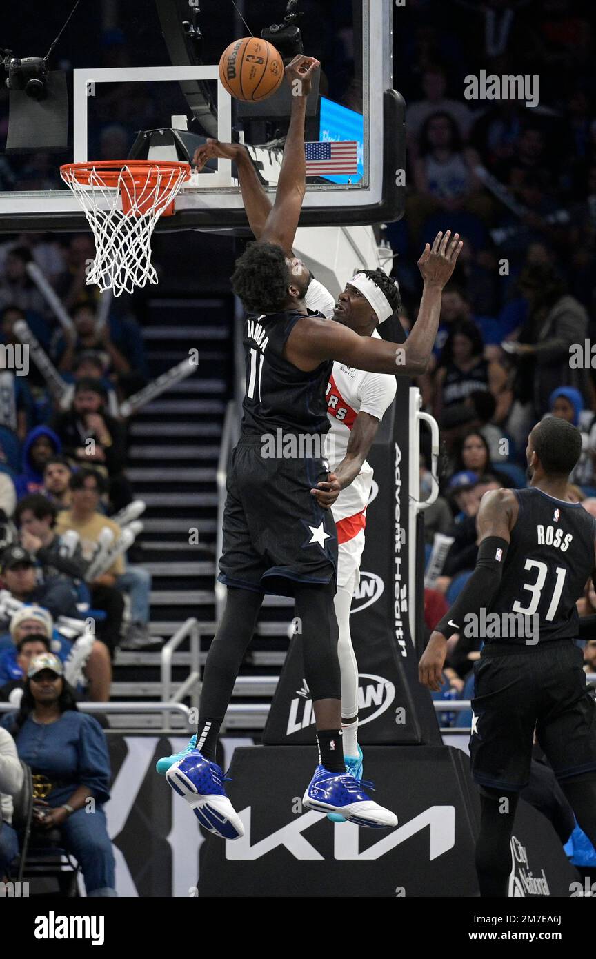 Orlando Magic center Mo Bamba (11) blocks a shot by Toronto Raptors ...