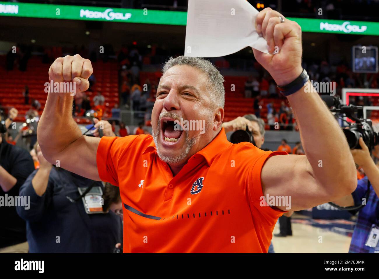 Auburn head coach Bruce Pearl celebrates after Auburn defeated Arkansas ...