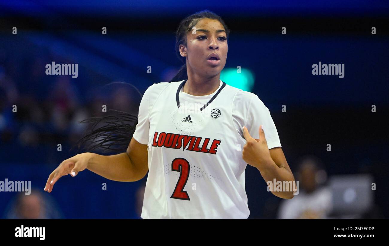 Louisville forward Nyla Harris (2) plays against Kentucky during an ...