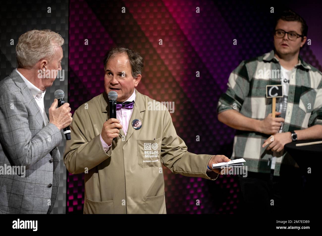 Mediaperson hi-res stock photography and images - Alamy