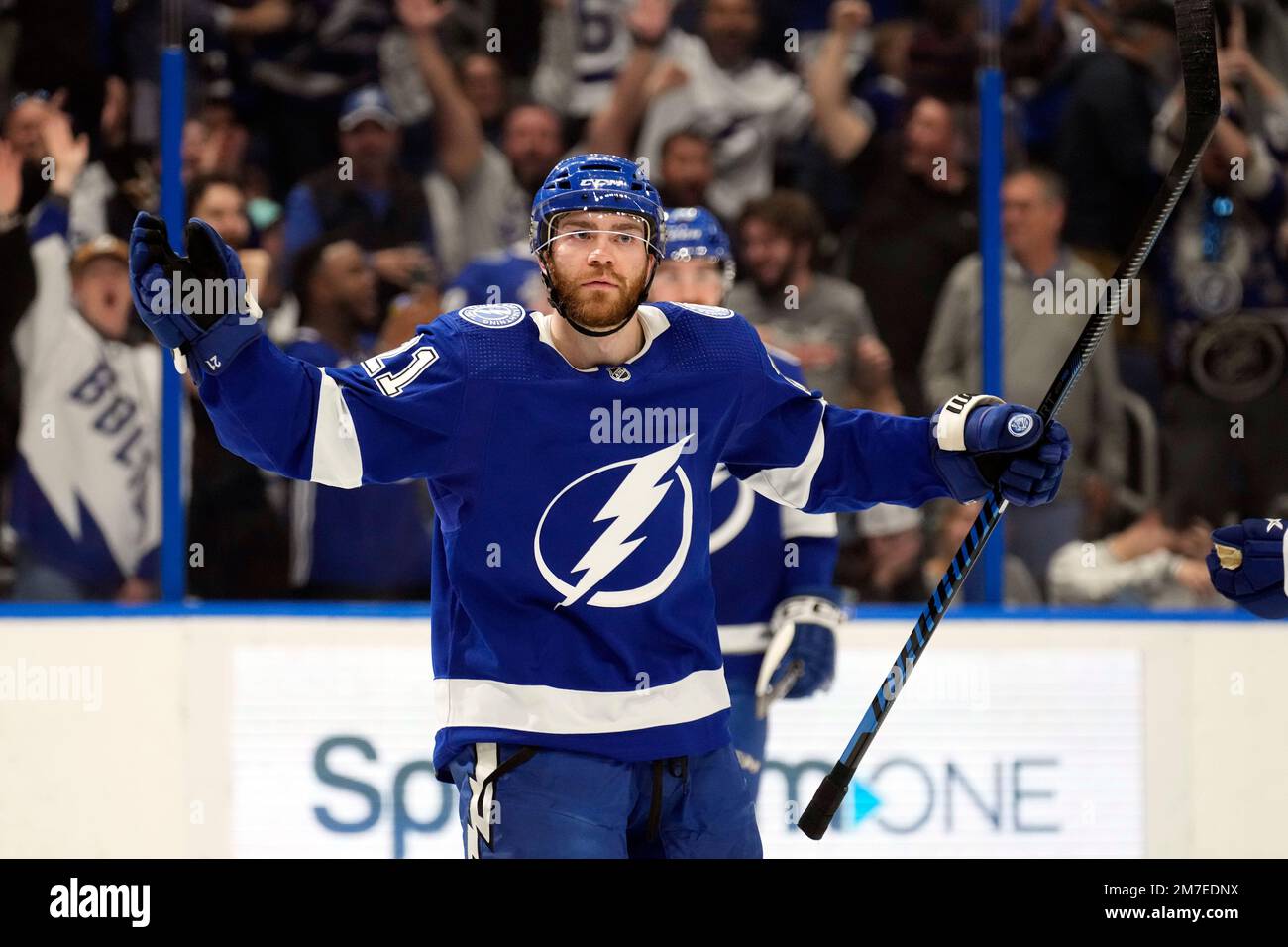 Tampa Bay Lightning center Brayden Point (21) celebrates his goal ...
