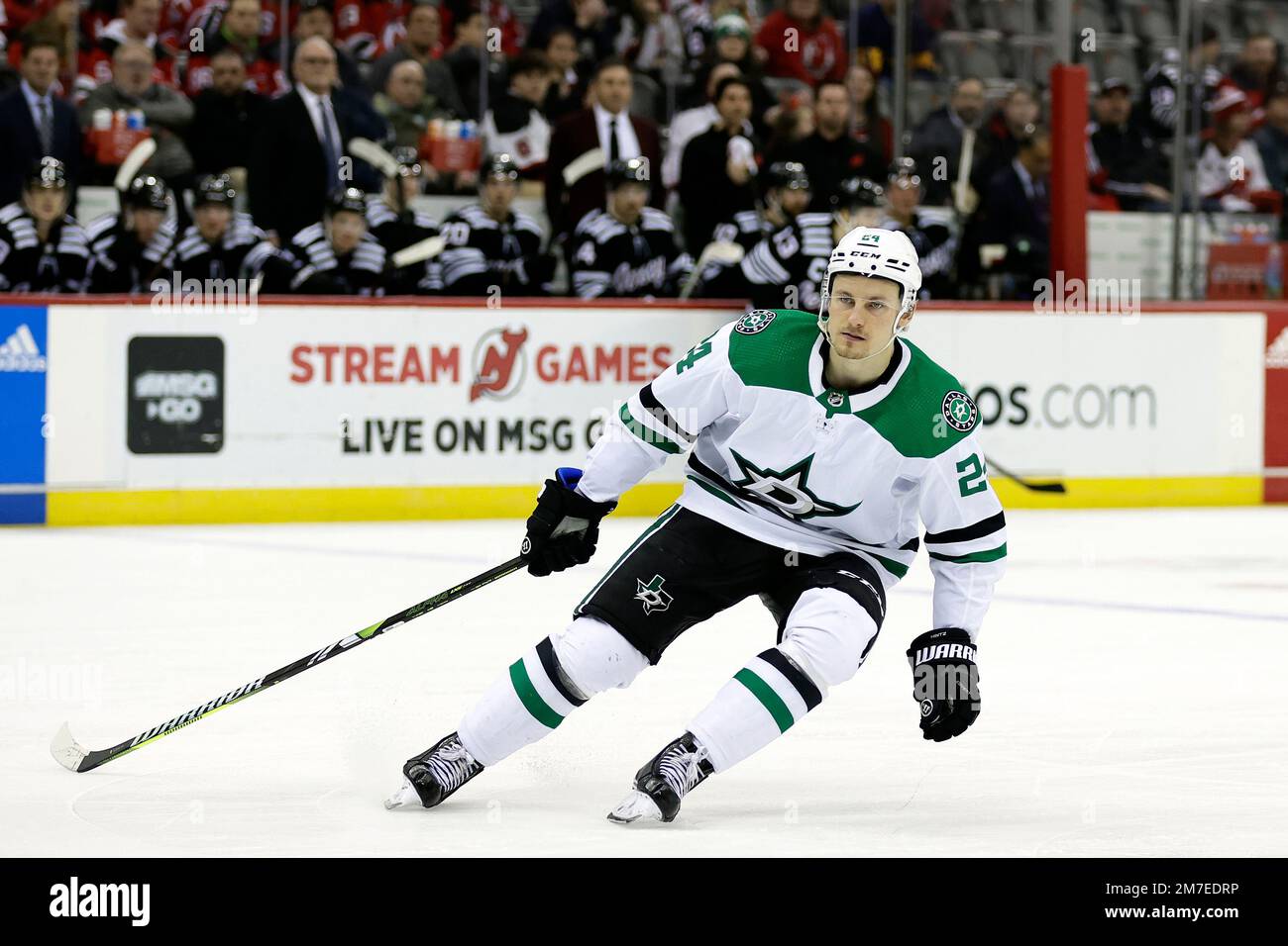 Dallas Stars center Roope Hintz (24) skates against the New Jersey ...