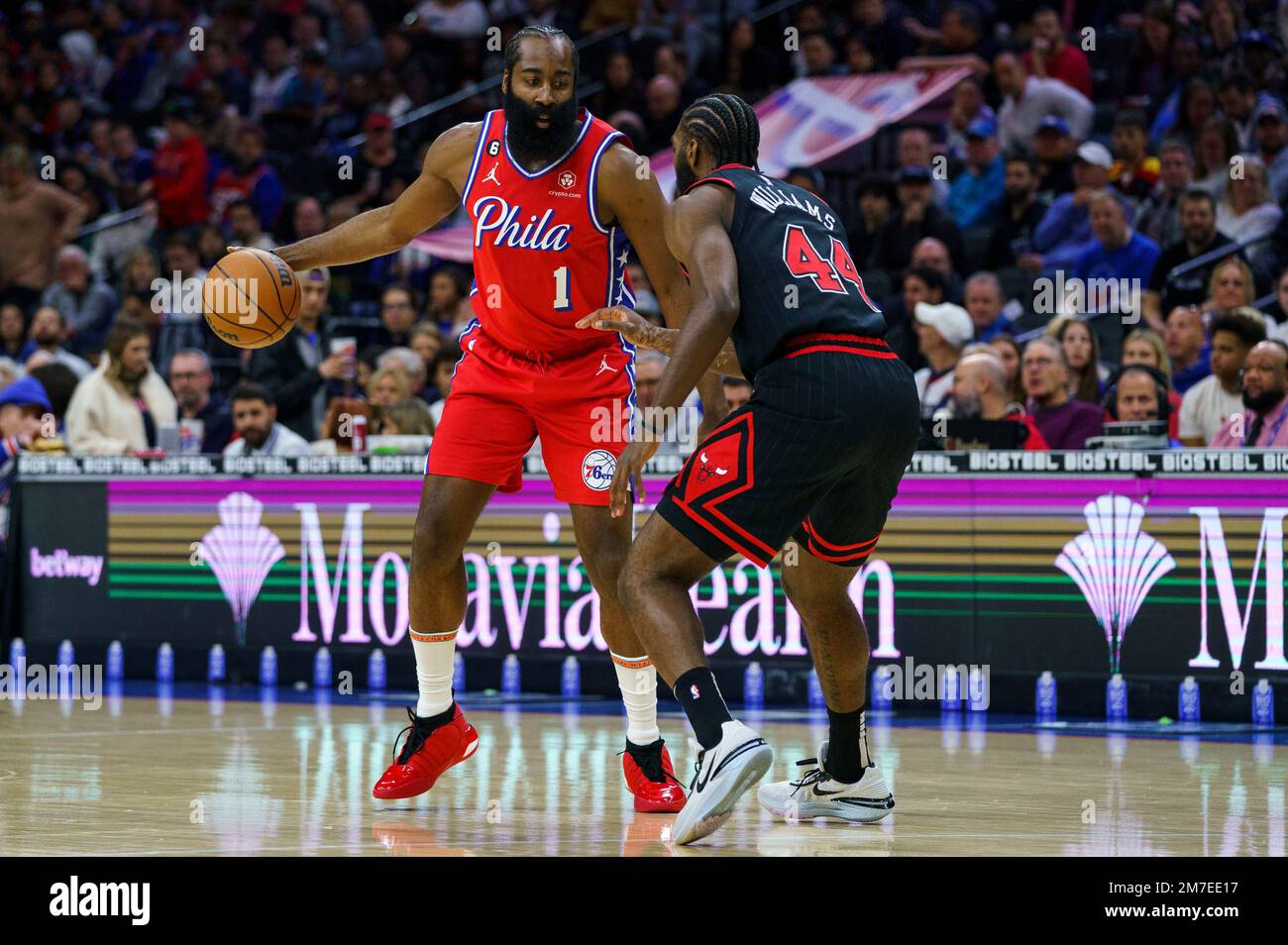 Philadelphia 76ers' James Harden, left, in action against Chicago Bulls ...