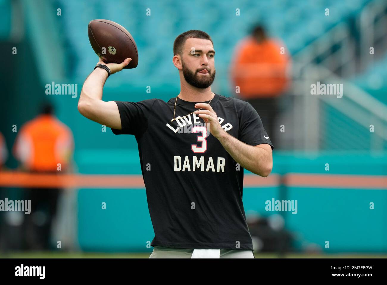 Miami Dolphins quarterback Skylar Thompson (19) warms up before an NFL ...