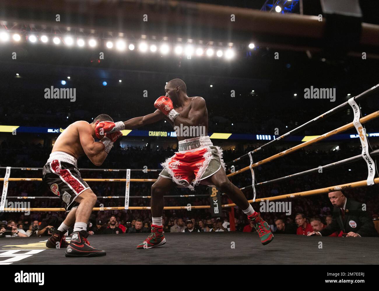 Terence "Bud" Crawford, right, fights David Avanesyan during a WBO ...