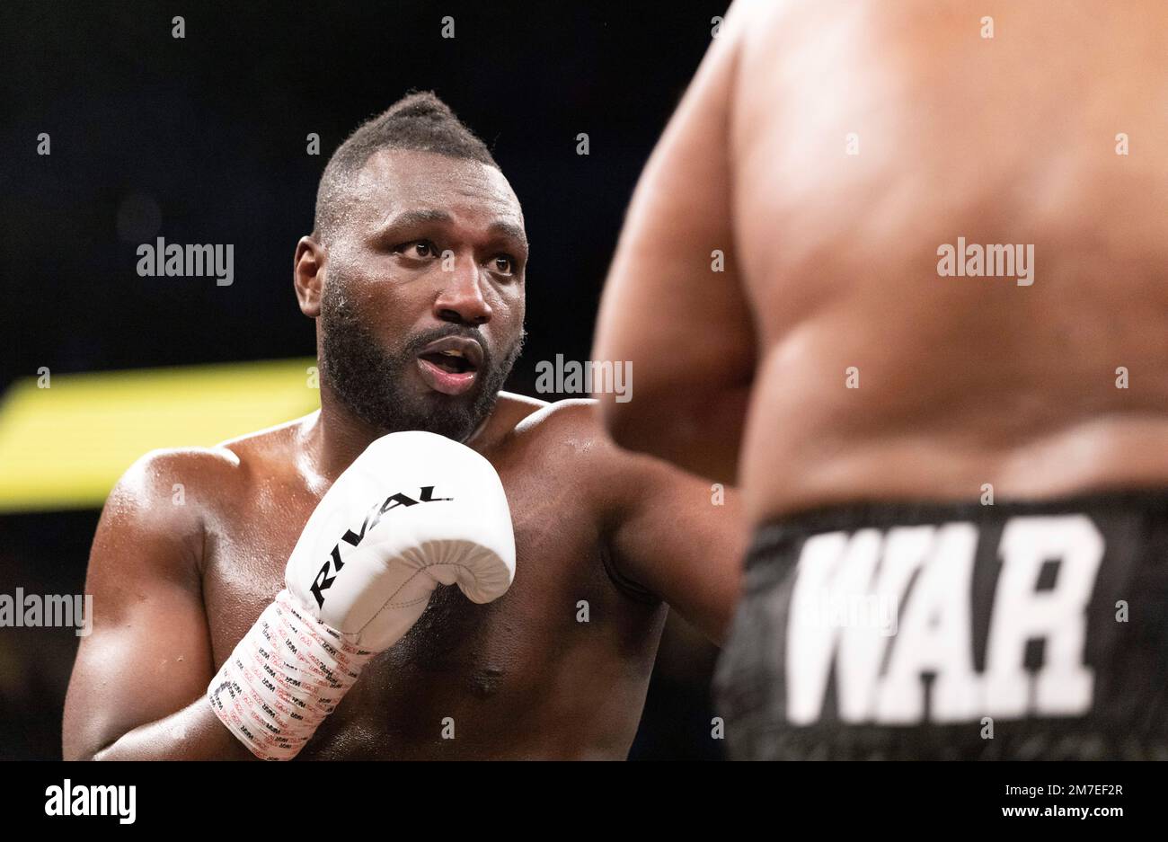 Jeremiah Milton, left, fights Dajuan Calloway during a heavyweight ...