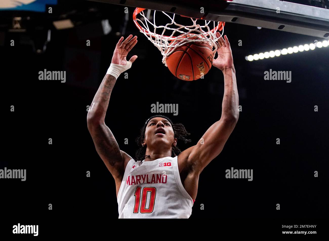 Maryland forward Julian Reese slam dunks during an NCAA college ...