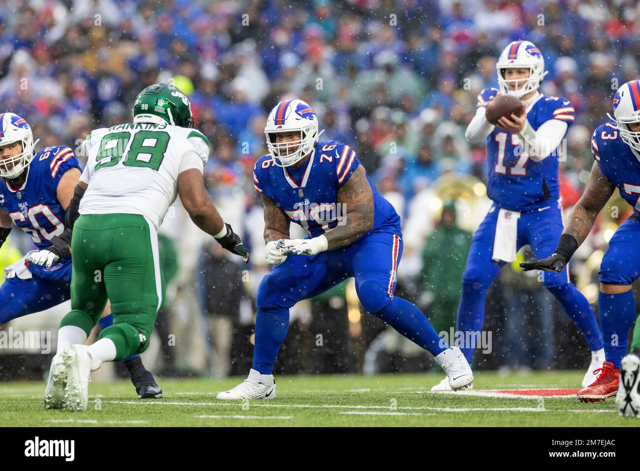 Buffalo Bills guard Rodger Saffold (76) blocks against the New York ...