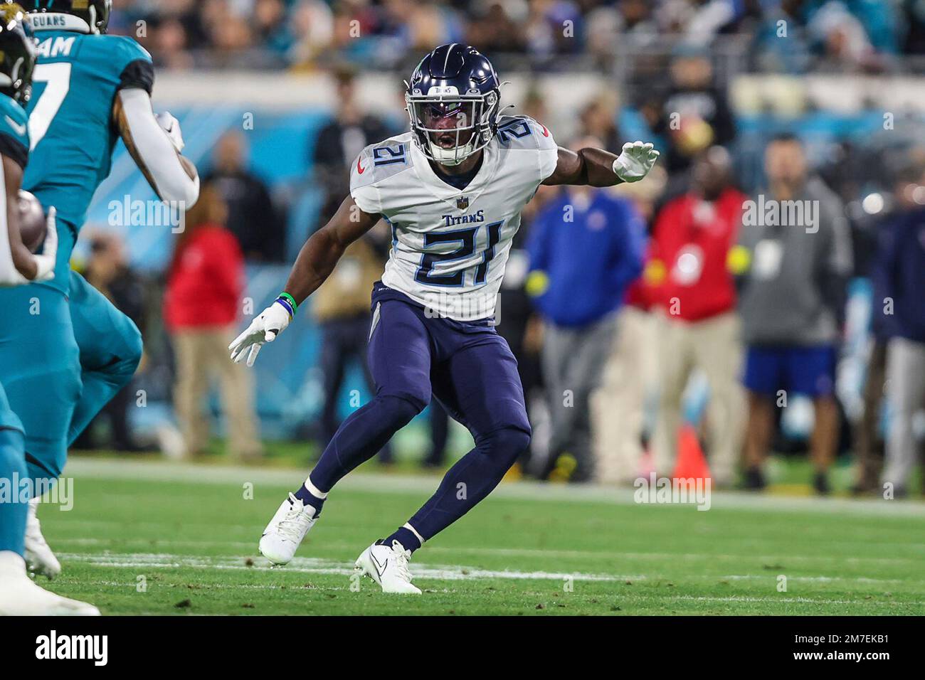 Tennessee Titans cornerback Roger McCreary (21) in action during an NFL ...