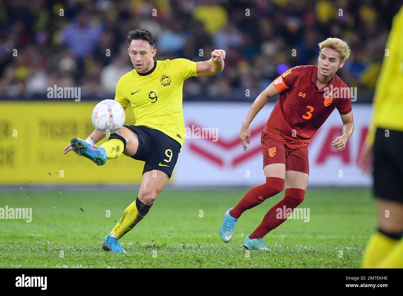Kuala Lumpur, Malaysia. 07th Jan, 2023. Darren Lok (L)of Malaysia and ...